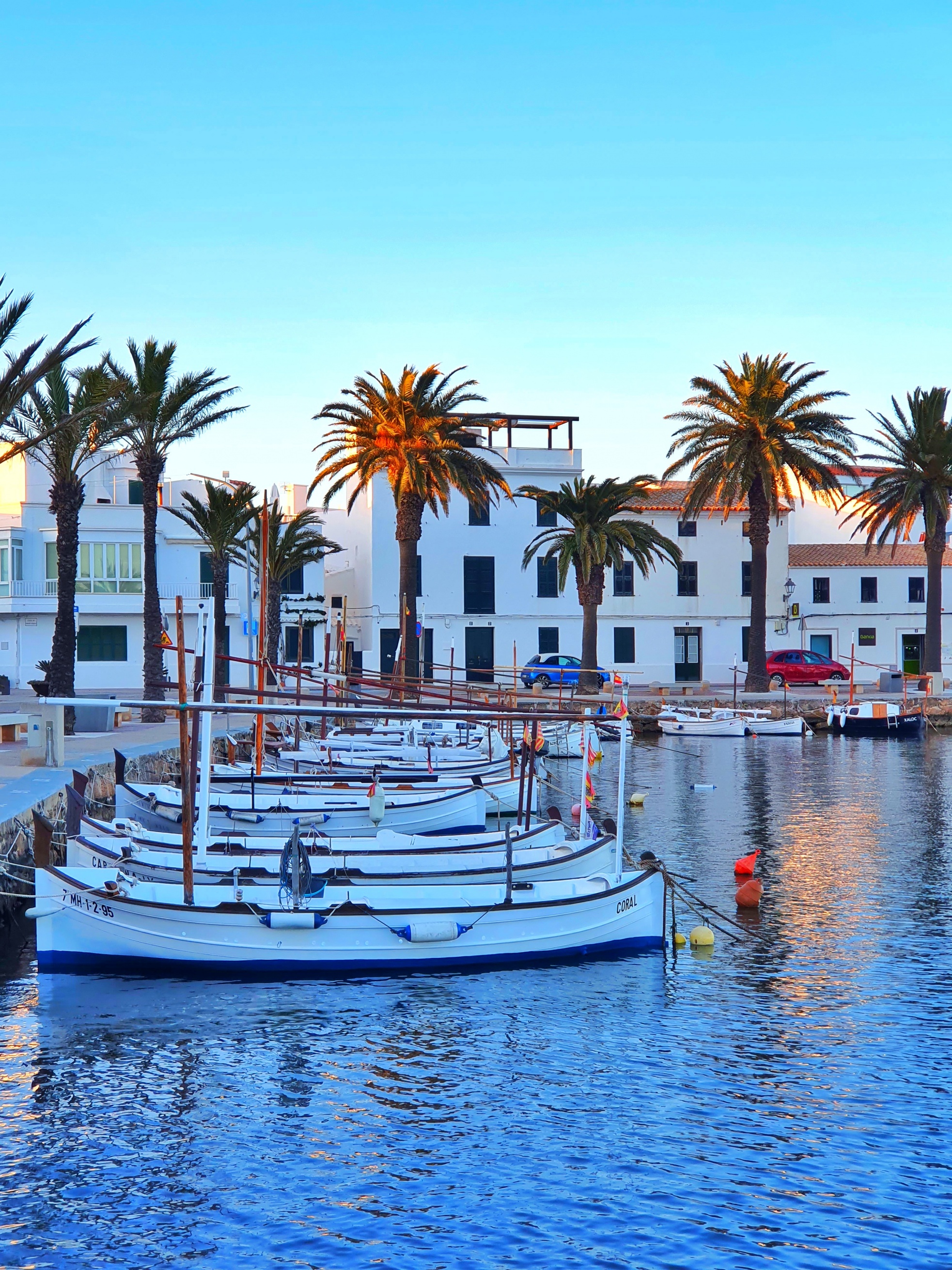 Pueblos imprescindibles en Menorca - HAPPYTRAVELKIDS